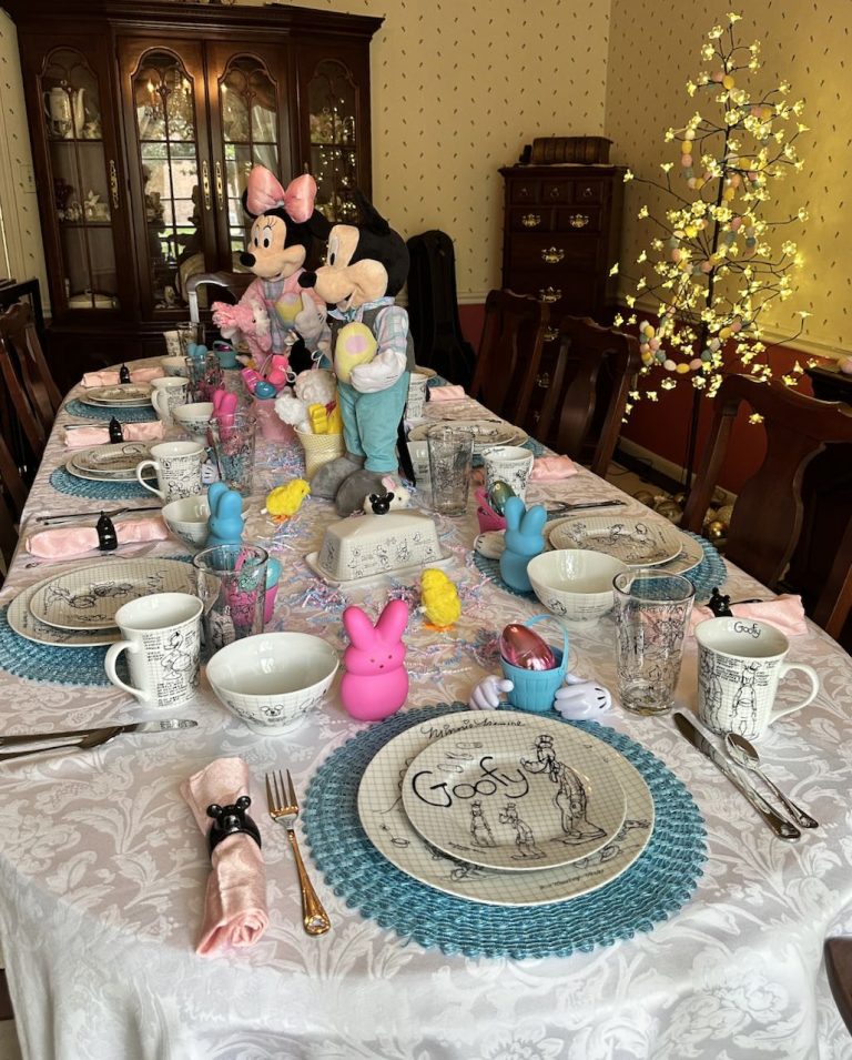 Mickey and Minnie Celebrate Easter with Bunnies, Baskets, and Best ...