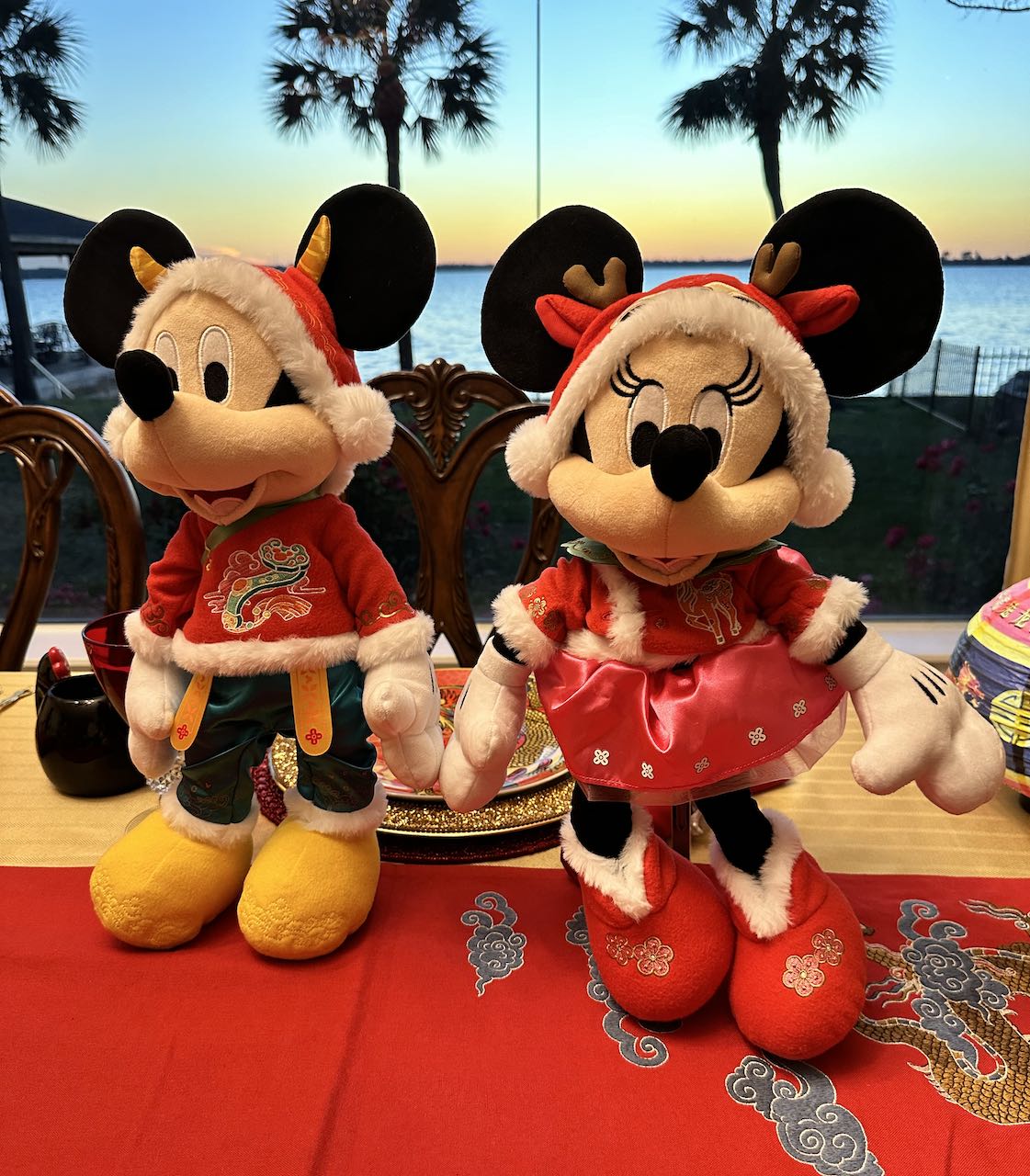 Mickey and Minnie and their Dragon Friends Celebrate the Lunar New Year ...