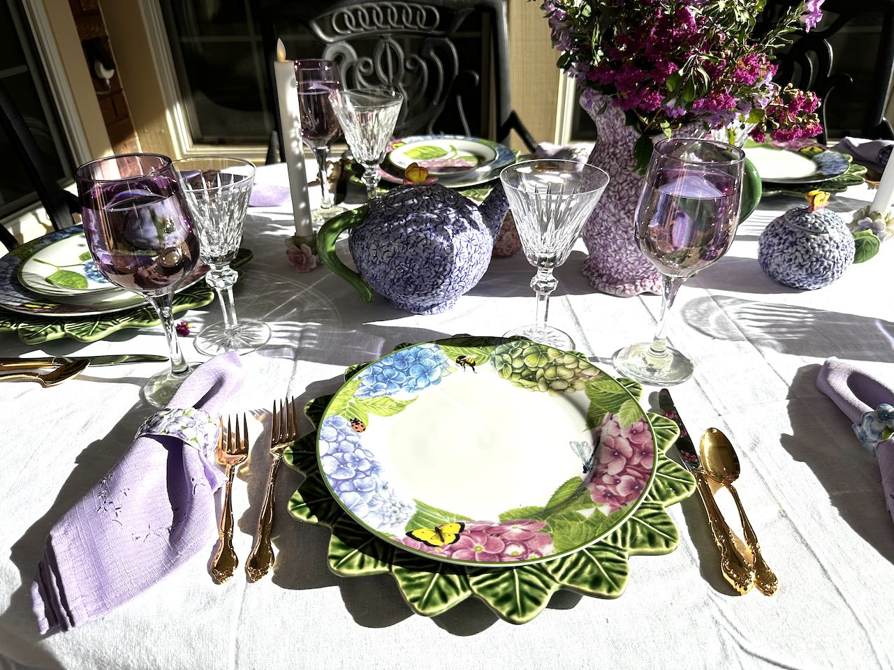 Poolside Dining with Pink and Purple Posies - Life is Better Lakeside